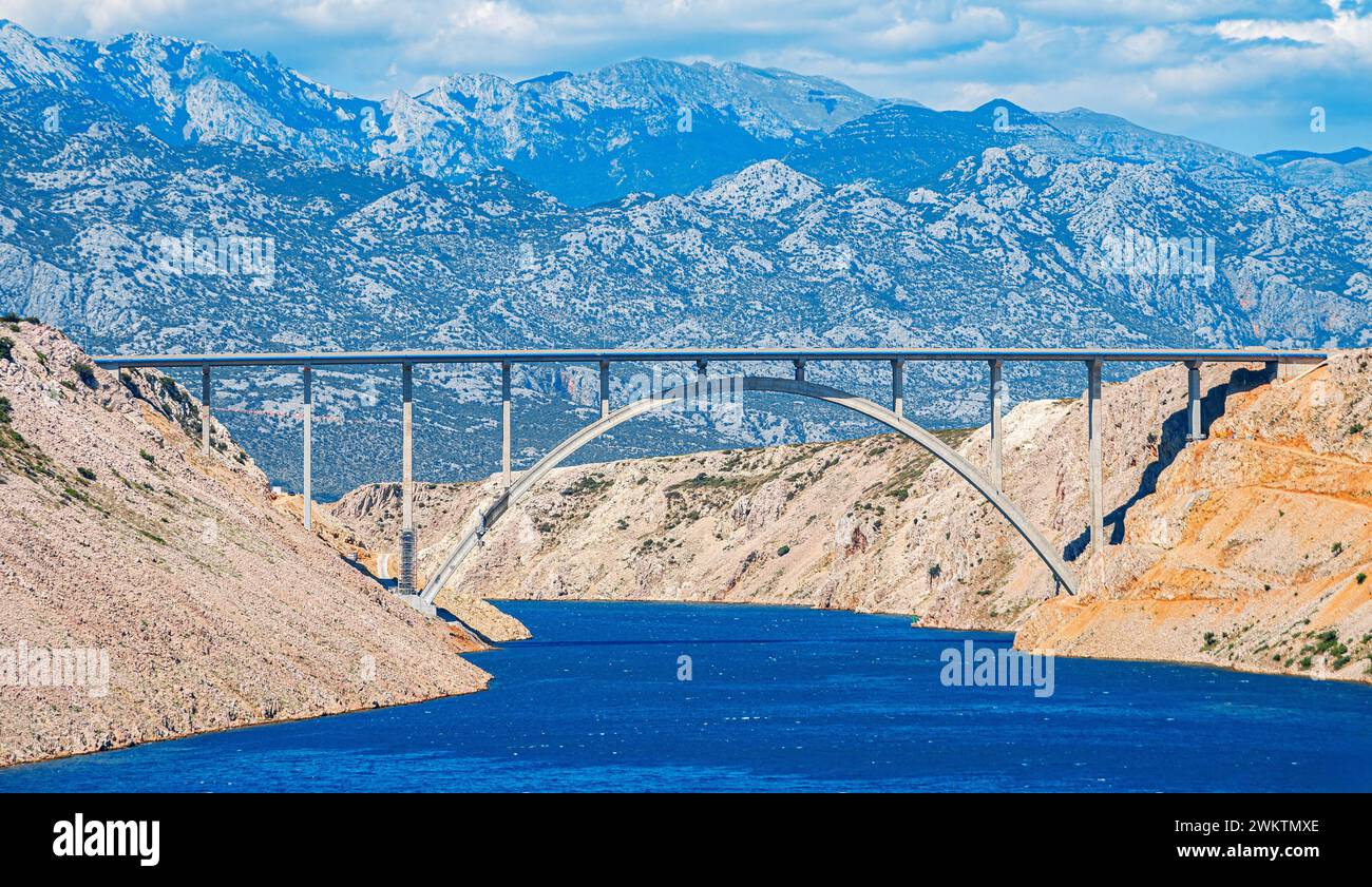 Concrete arch bridge with a road Stock Photo - Alamy