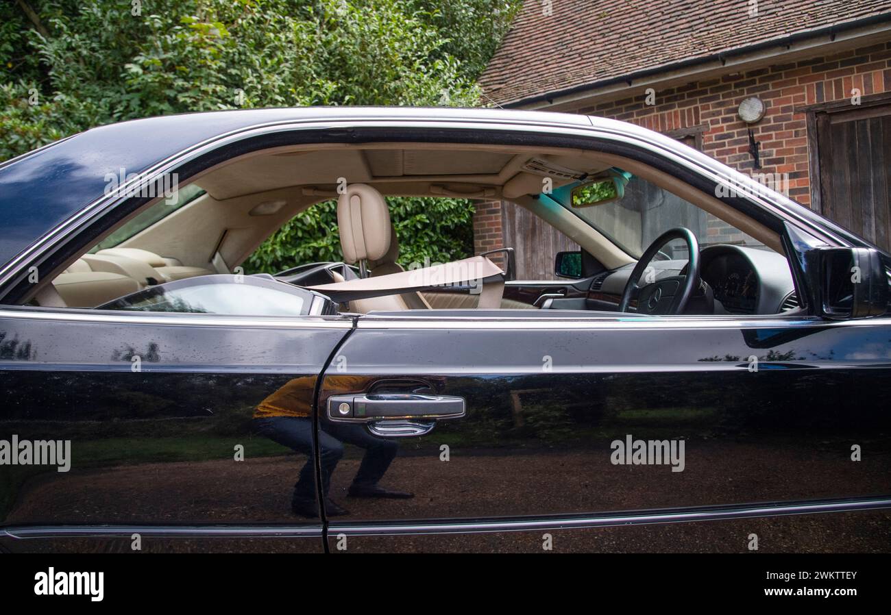 Mercedes w140 hi-res stock photography and images - Alamy