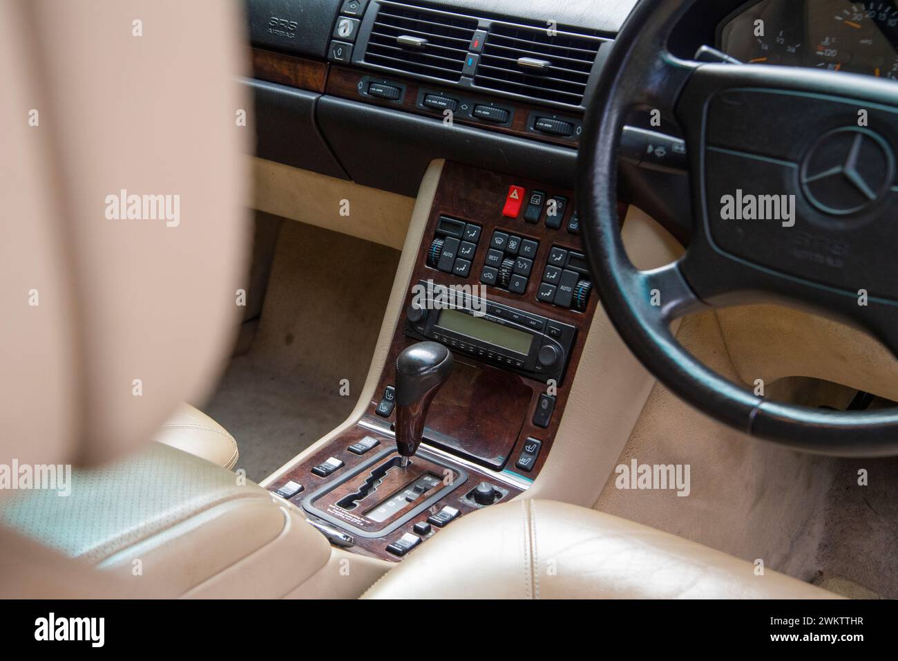 Mercedes w140 hi-res stock photography and images - Alamy