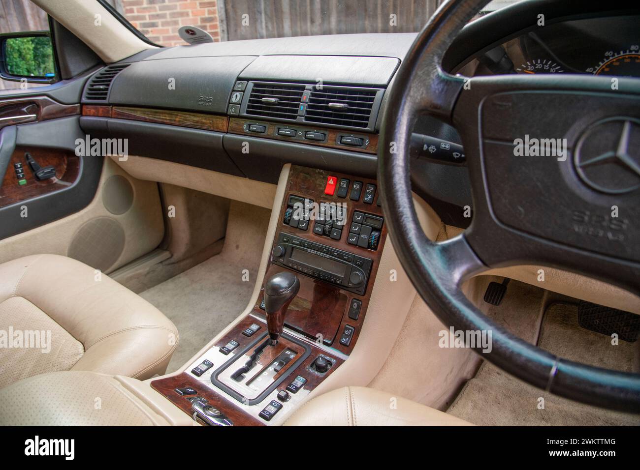 Mercedes w140 hi-res stock photography and images - Alamy