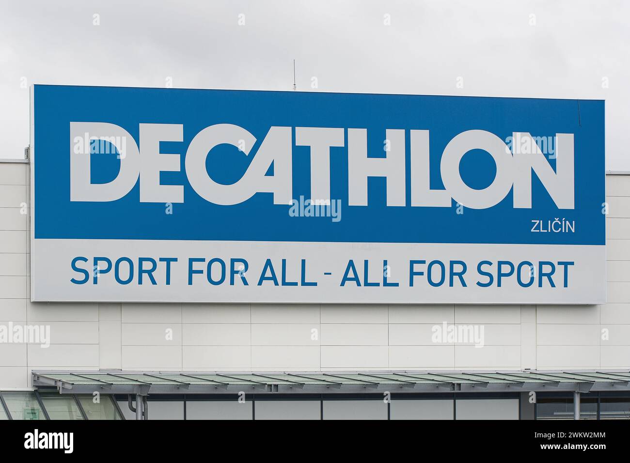 Decathlon sports hi-res stock photography and images - Alamy