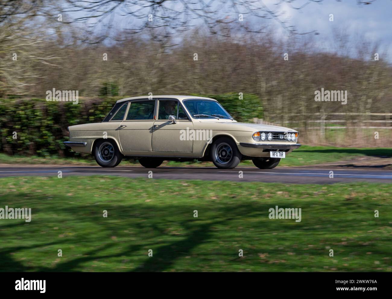 1976 Triumph 2500S - 1970s British sports saloon rivals - the Rover ...