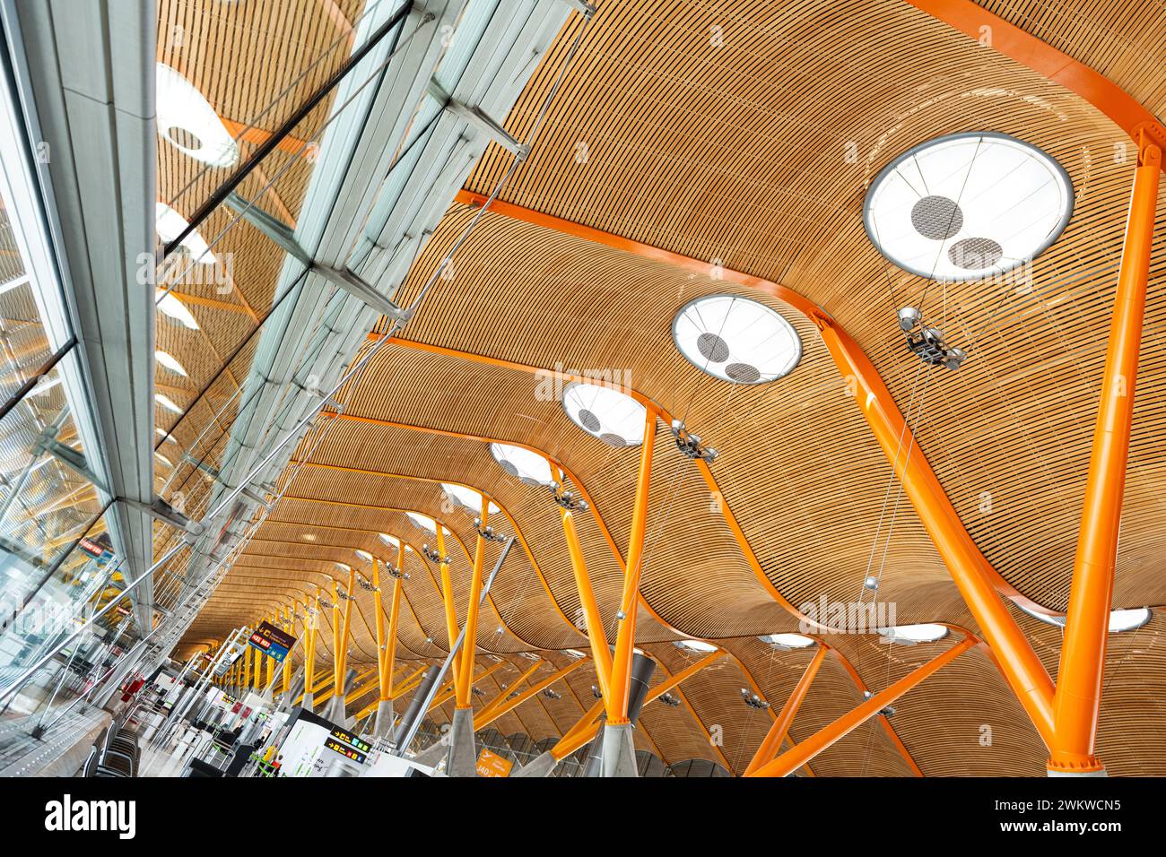 MADRID, SPAIN - JUNE 13, 2023: Modern architecture inside the departure ...