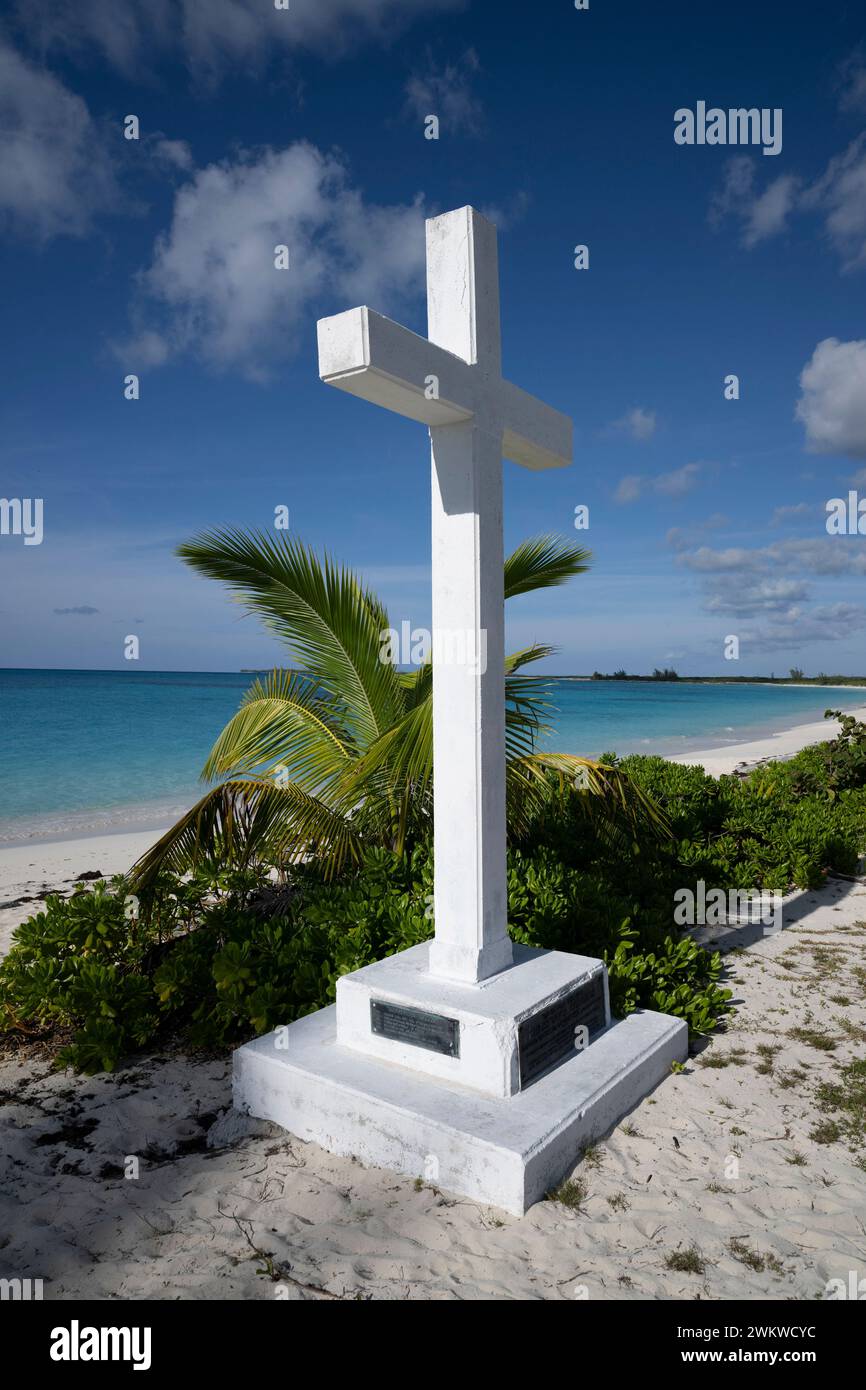 Columbus Monument and Cross on San Salvador Island Bahamas, Columbus ...