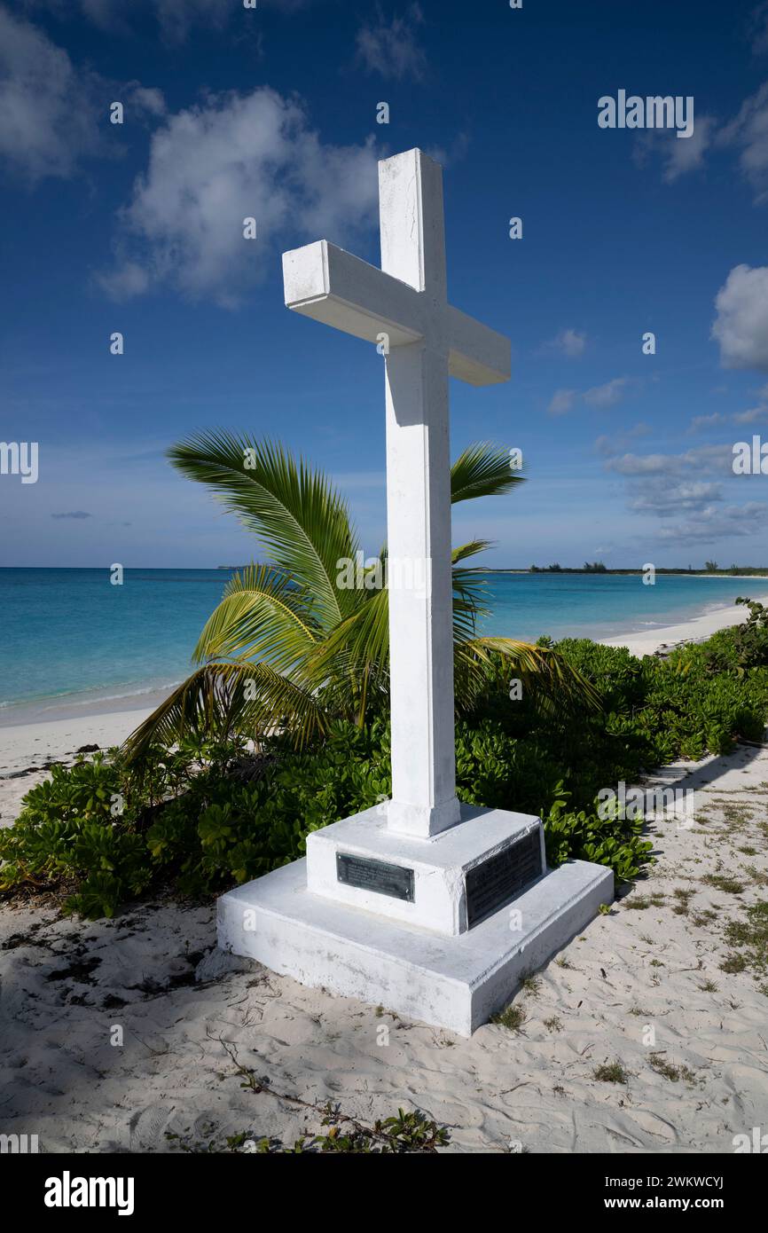 Columbus Monument and Cross on San Salvador Island Bahamas, Columbus ...