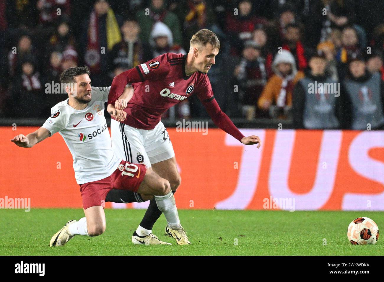 Prague, Czech Republic. 22nd Feb, 2024. L-R Dries Mertens (Galatasaray ...