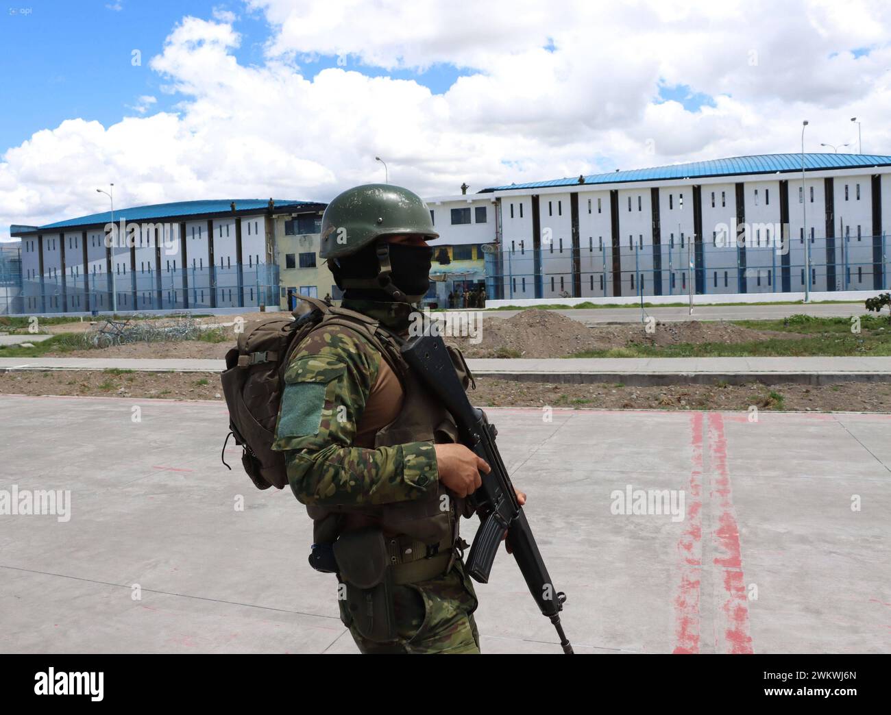 RECORRIDO-MILITARES-CENTRO-REHABILITACION-COTOPAXI Latacunga, jueves 22 ...