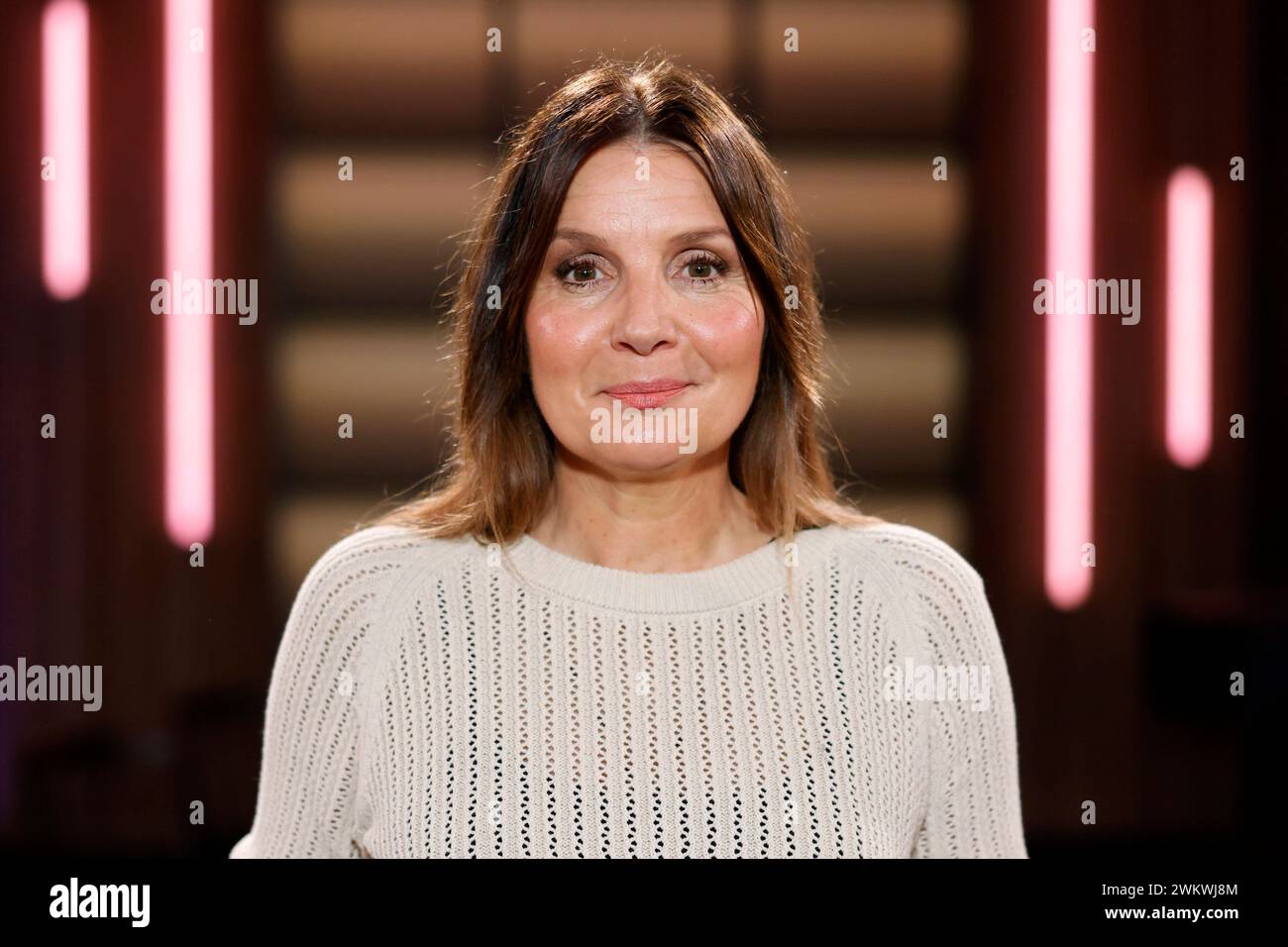 Talkshow moderatorin hi-res stock photography and images - Alamy