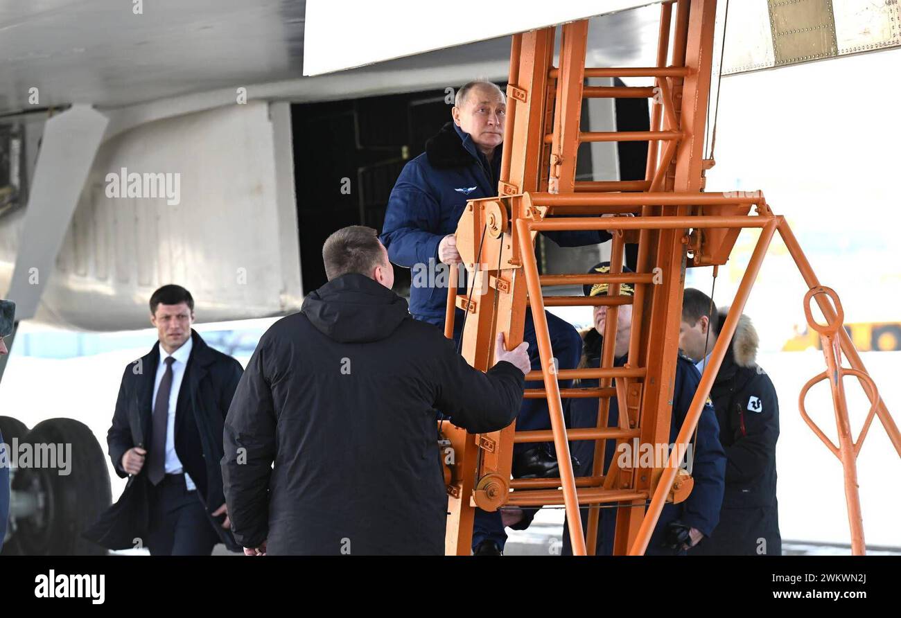 Russian President Vladimir Putin arrives at the runway of the Kazan ...