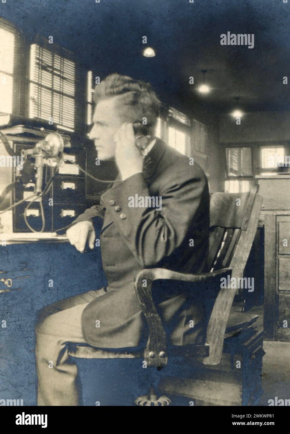 Old fashioned phone 1890s hi-res stock photography and images - Alamy