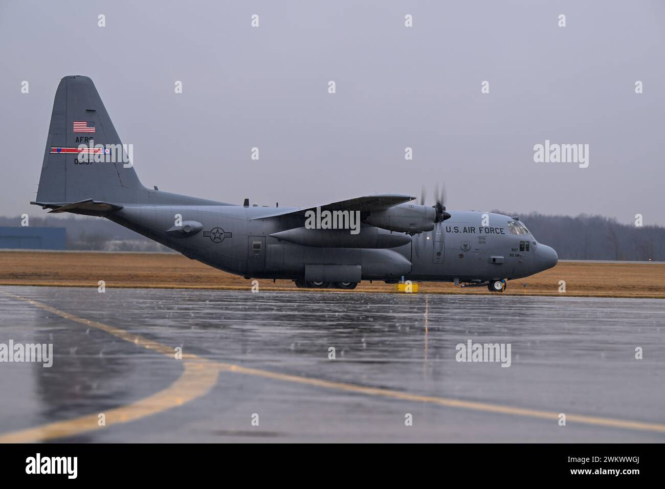A C-130H Hercules aircraft assigned to the 910th Airlift Wing taxis on ...