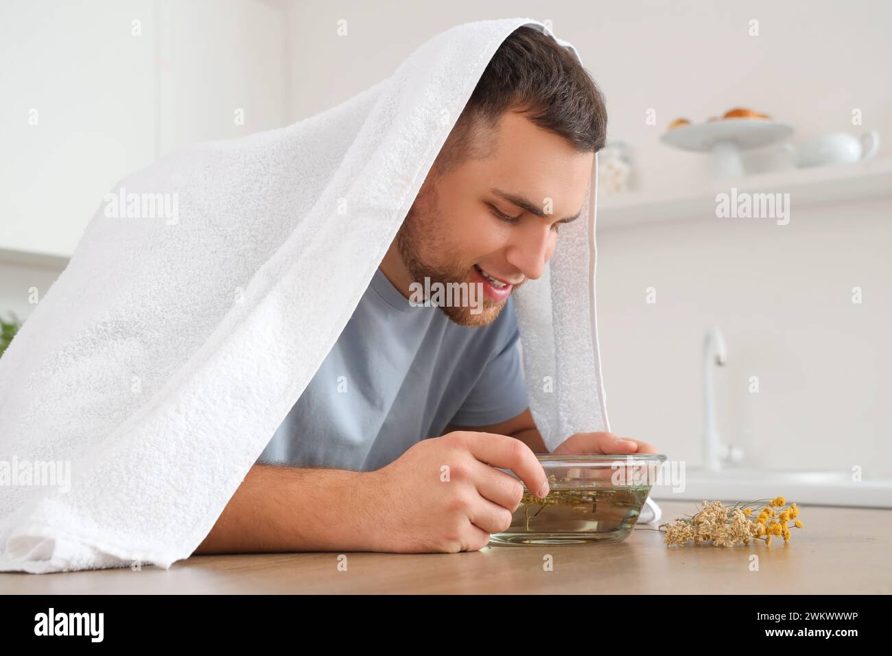 Man inhalation bowl hi-res stock photography and images - Alamy