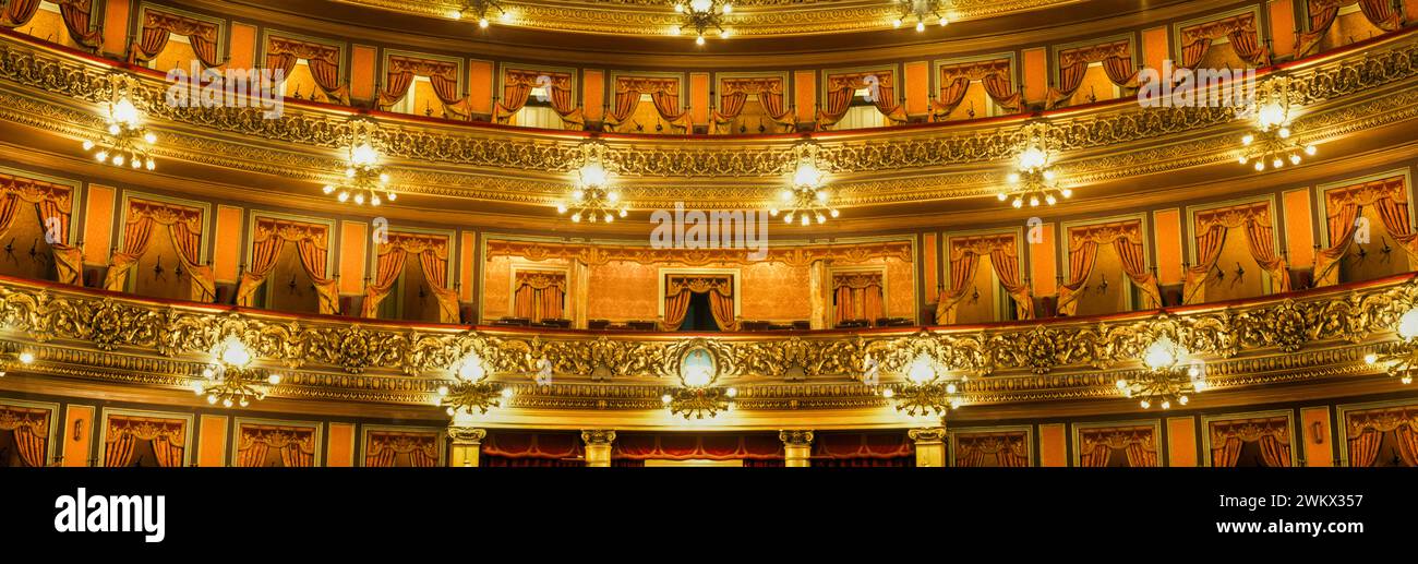 Teatro colon interior hi-res stock photography and images - Alamy
