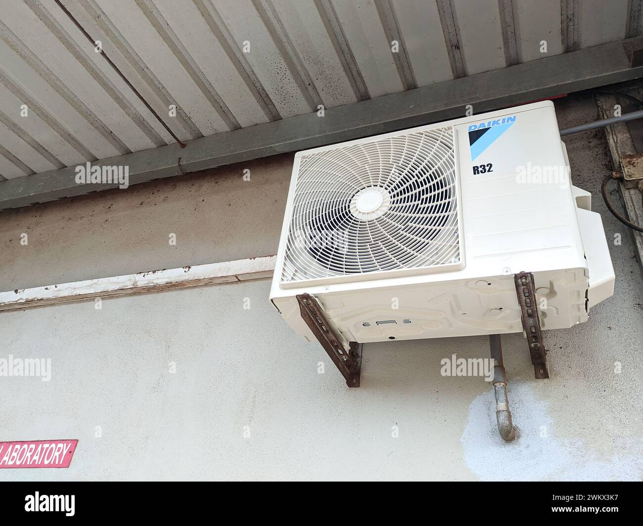 Daikin hi-res stock photography and images - Alamy