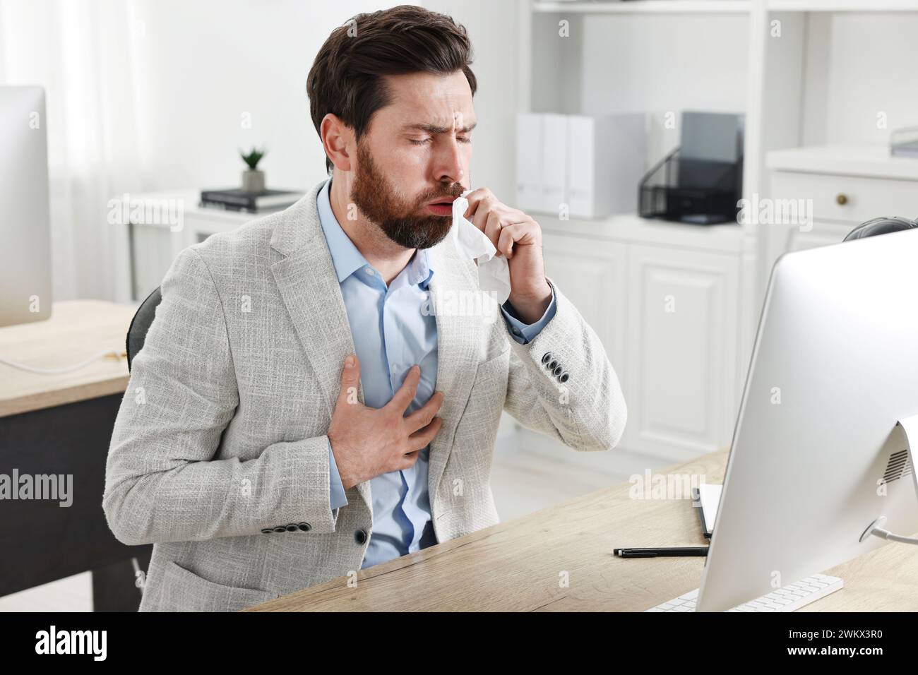 Sick male coughing symptoms bronchitis hi-res stock photography and ...