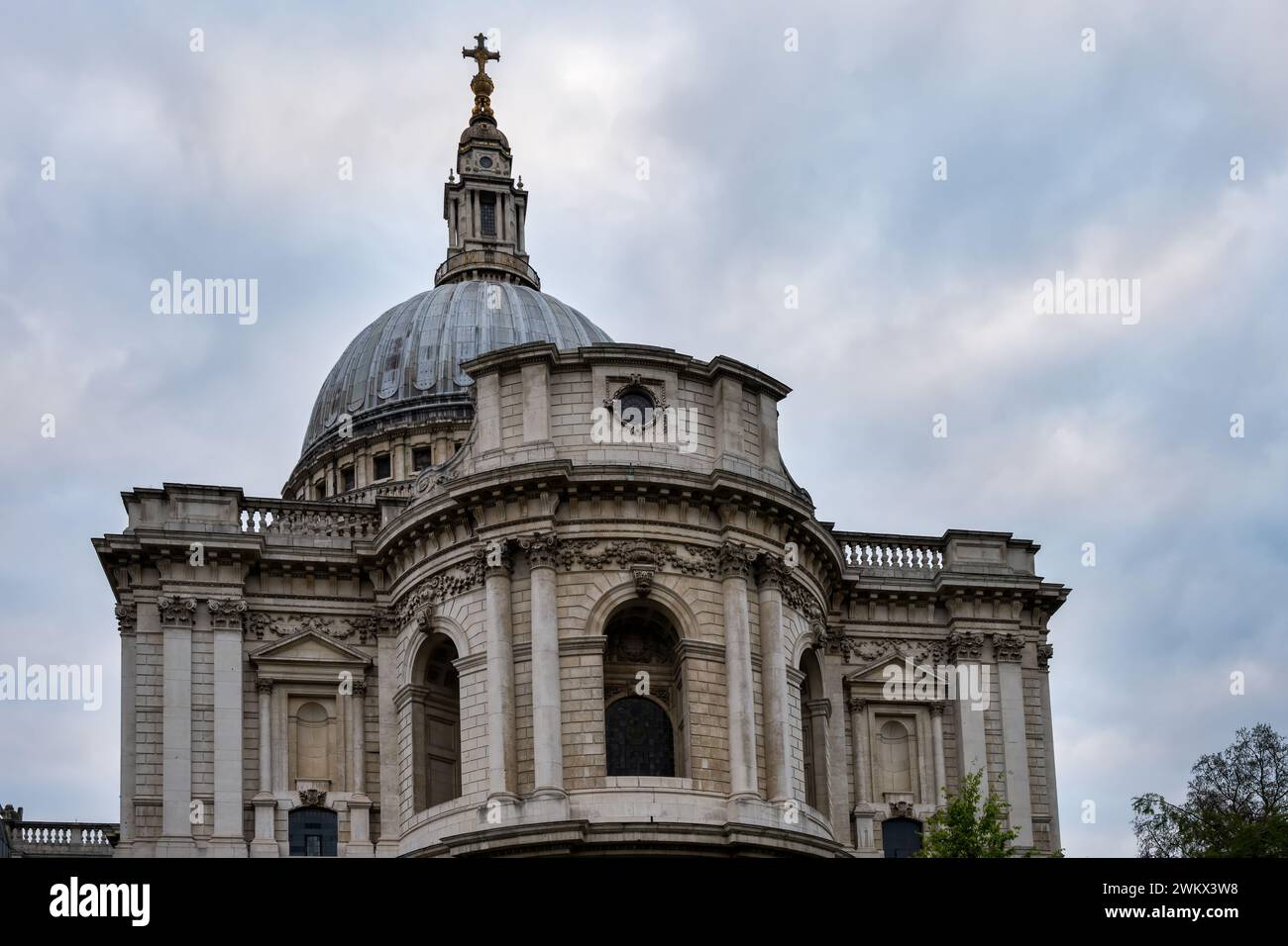 Dome vert hi-res stock photography and images - Alamy