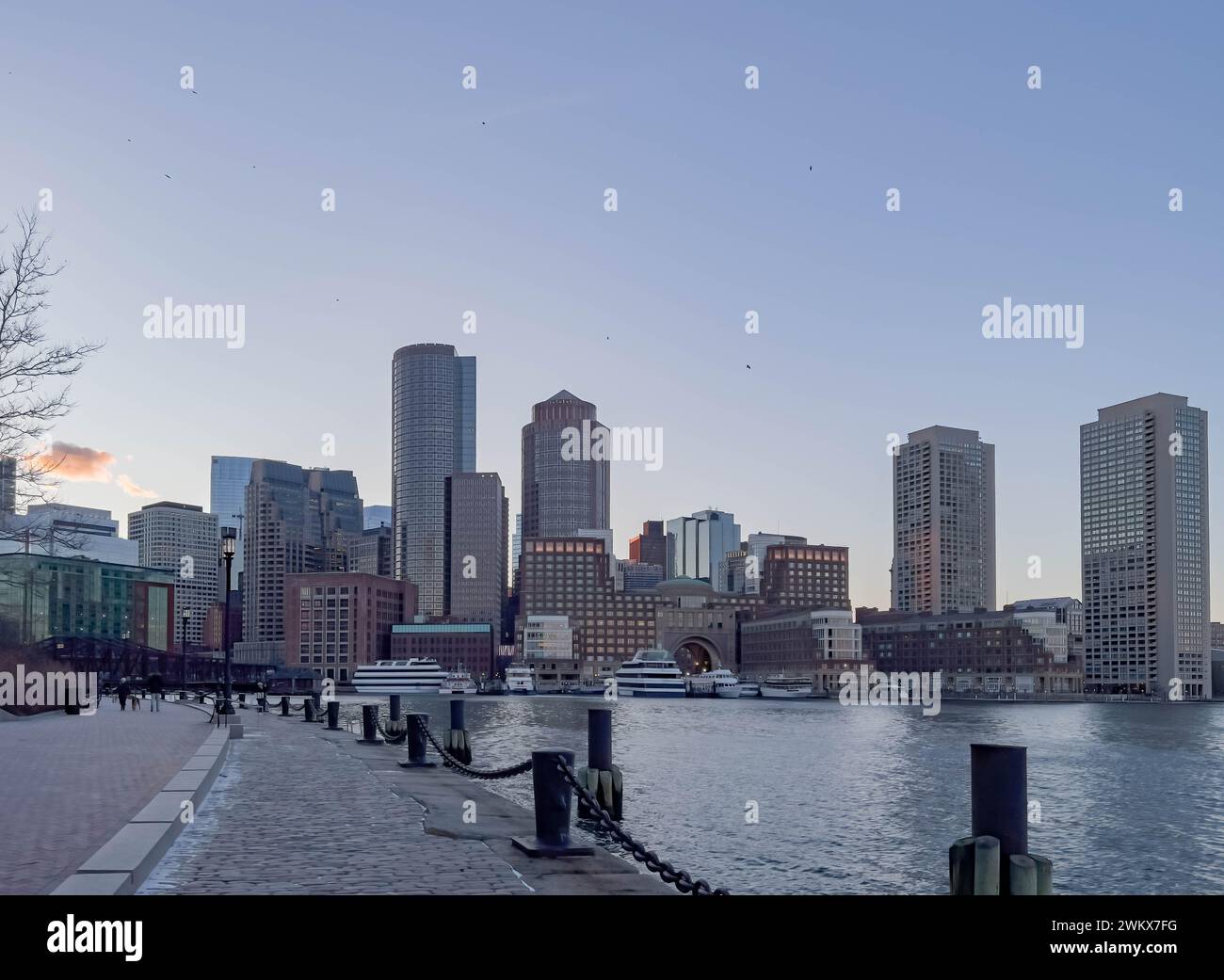 Boston skyline at sunset hi-res stock photography and images - Alamy