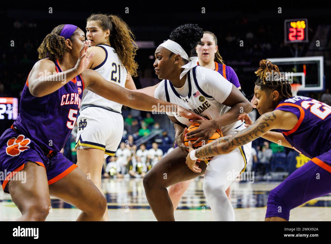 South Bend, Indiana, USA. 22nd Feb, 2024. Notre Dame guard KK Bransford ...