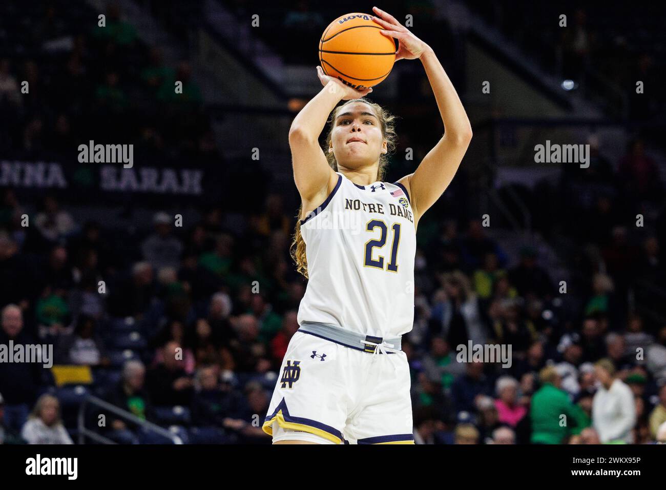 South Bend, Indiana, USA. 22nd Feb, 2024. Notre Dame forward Maddy Westbeld (21) shoots the ball ...