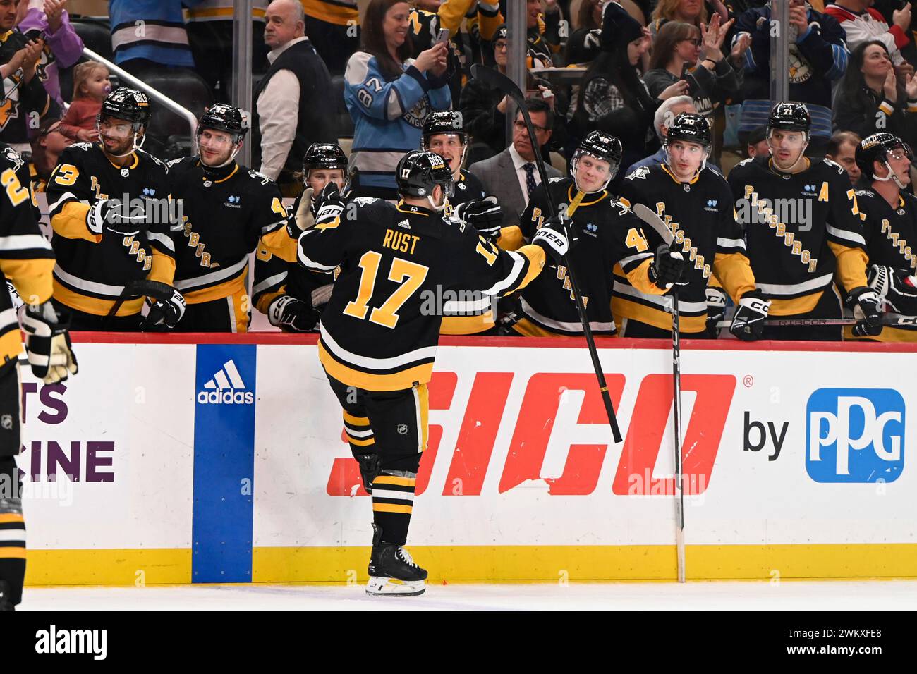 Pittsburgh, United States. 22nd Feb, 2024. Pittsburgh Penguins right ...