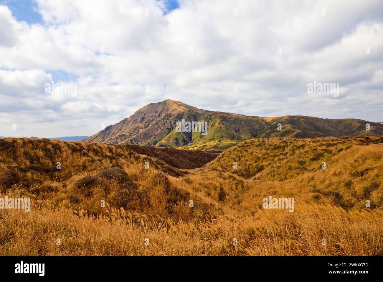 Mt aso ropeway hi-res stock photography and images - Alamy