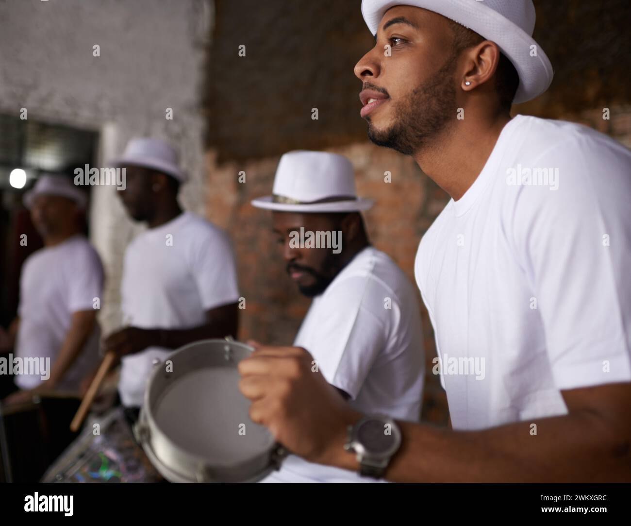 Playing percussion instruments hi-res stock photography and images - Alamy