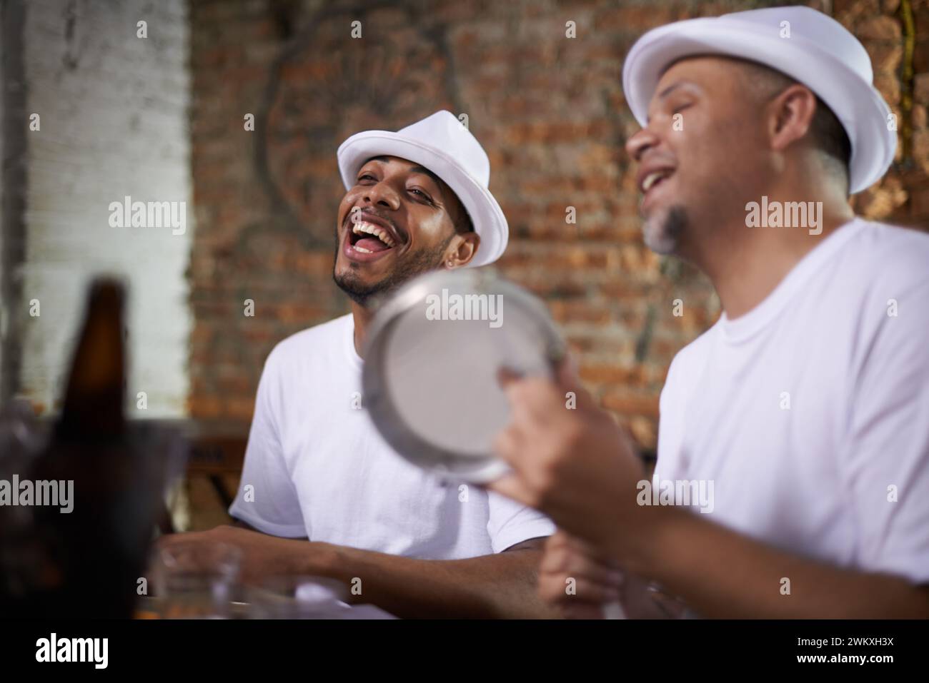 Playing percussion instruments hi-res stock photography and images - Alamy