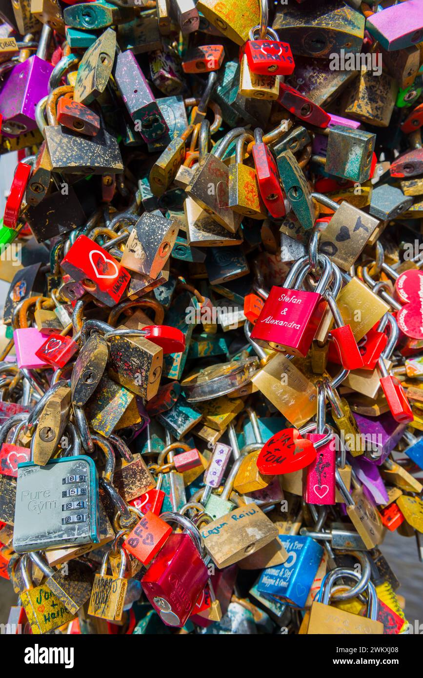 Love locks, love lock, love, emotion, proof of love, loyalty, oath of ...