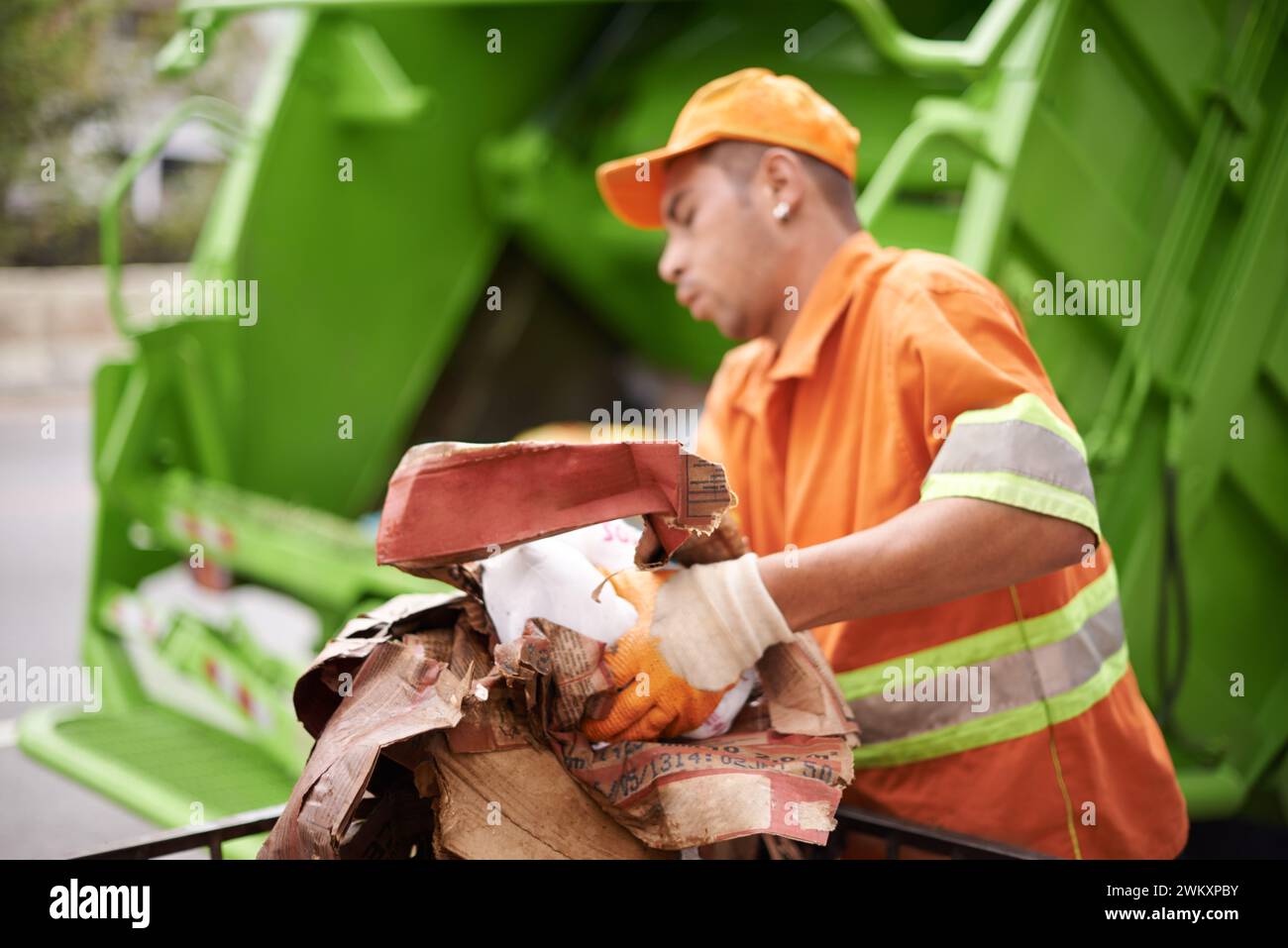 Garbage man new york hi-res stock photography and images - Alamy