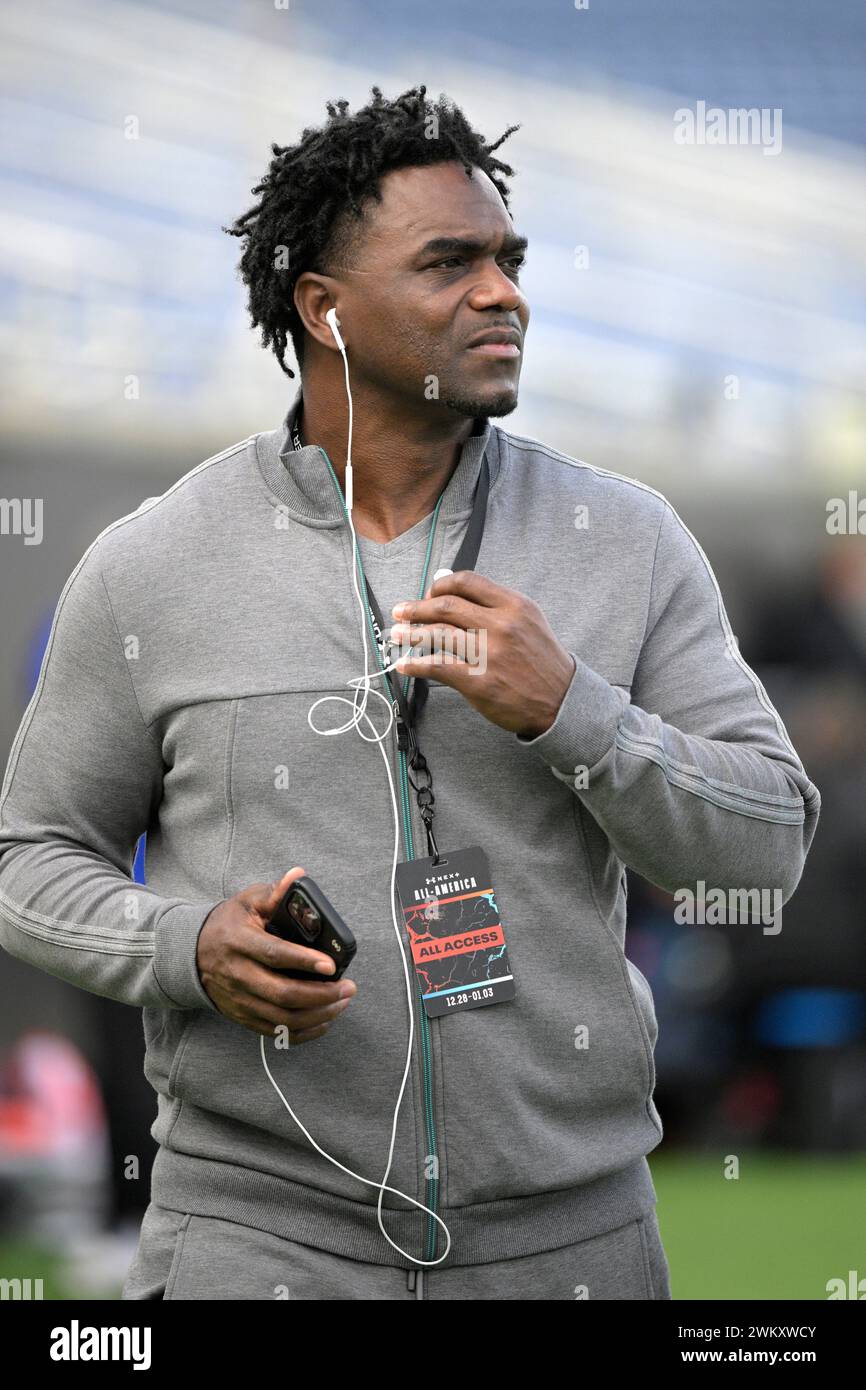 NFL Hall of Fame running back Edgerrin James watches from the sideline ...