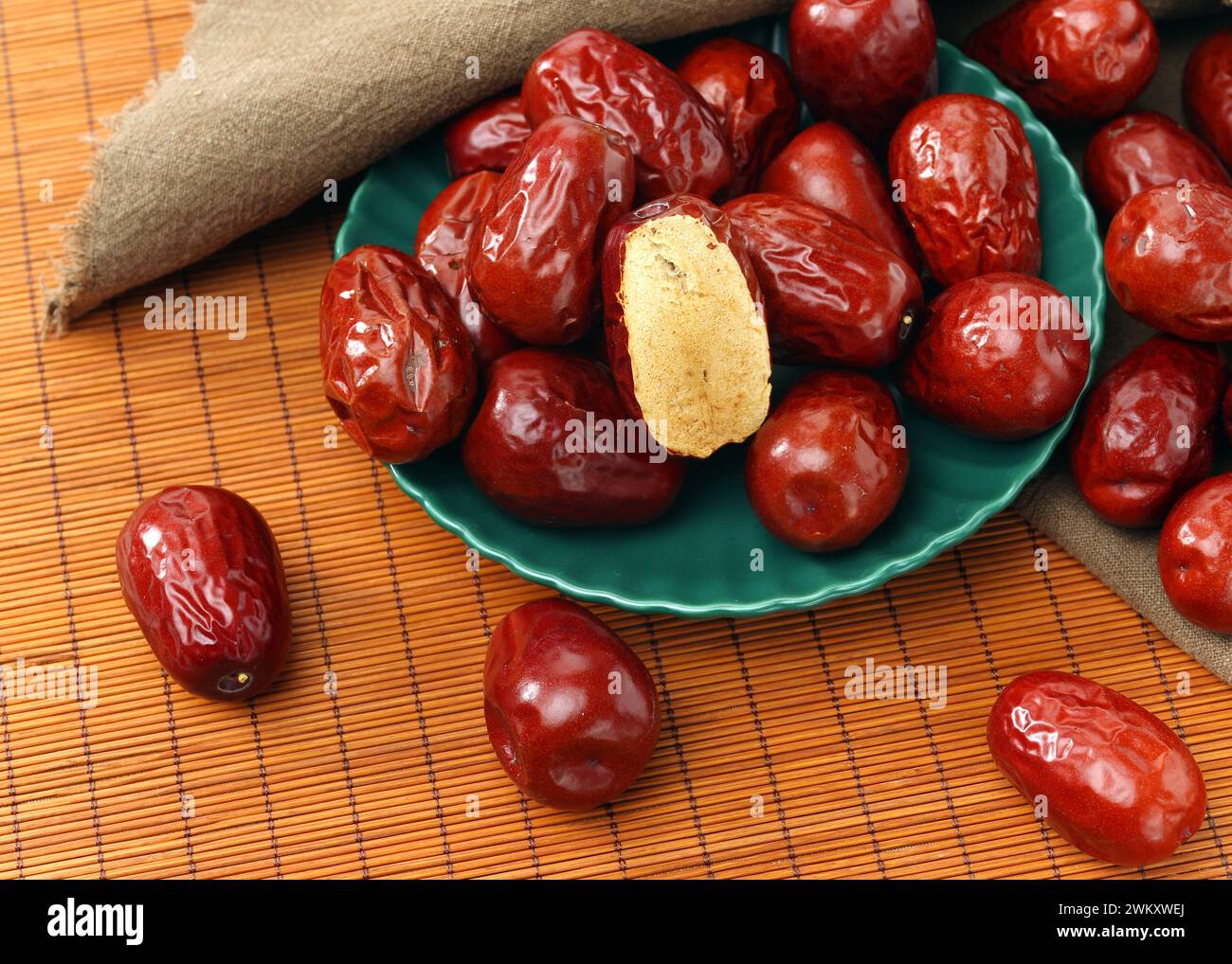 red date on white background Stock Photo - Alamy