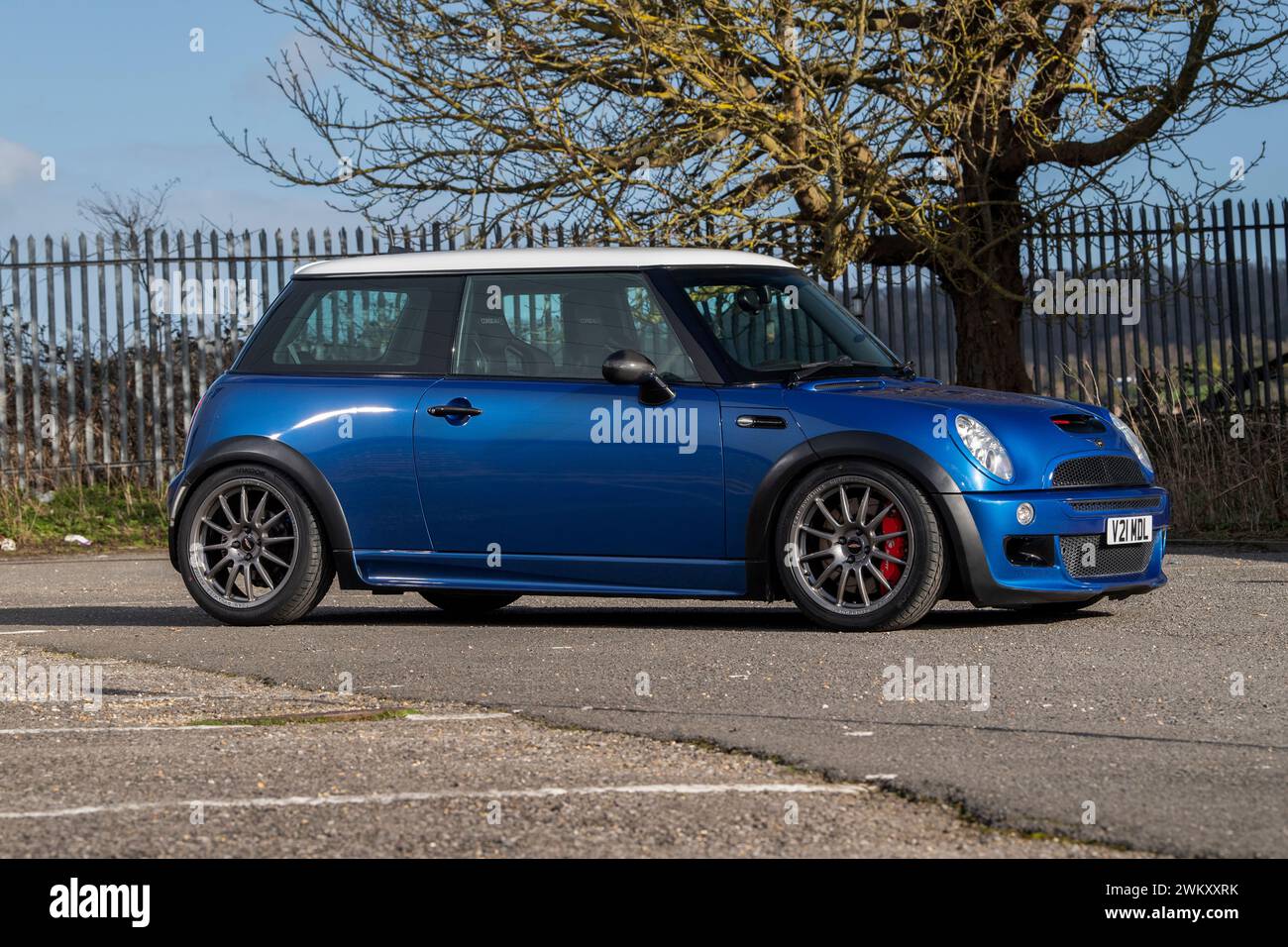 Modified R53 Mini Cooper S (2002-2006) personalised but the owner Stock ...