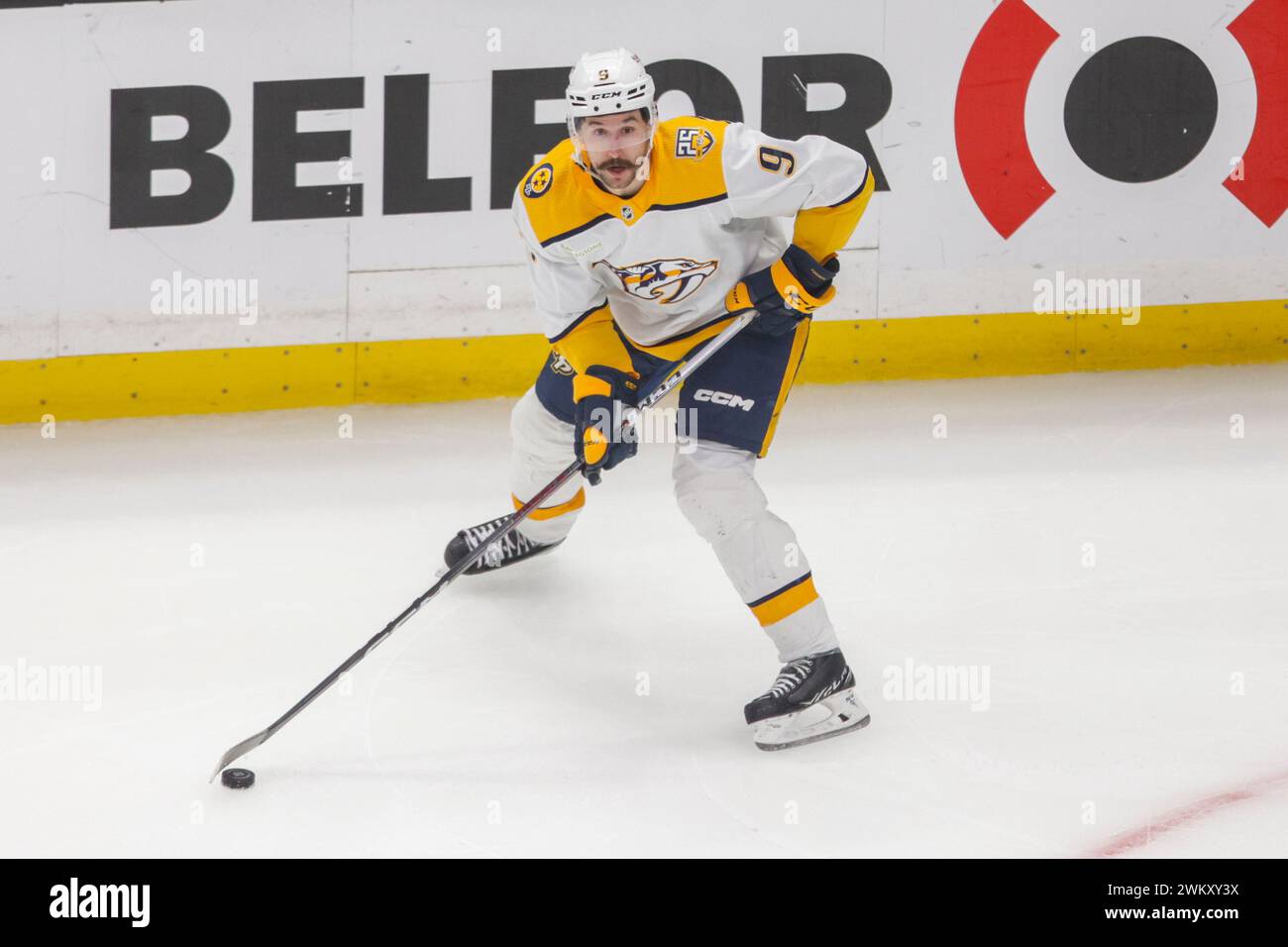 Nashville Predators left wing Filip Forsberg (9) moves the puck during ...