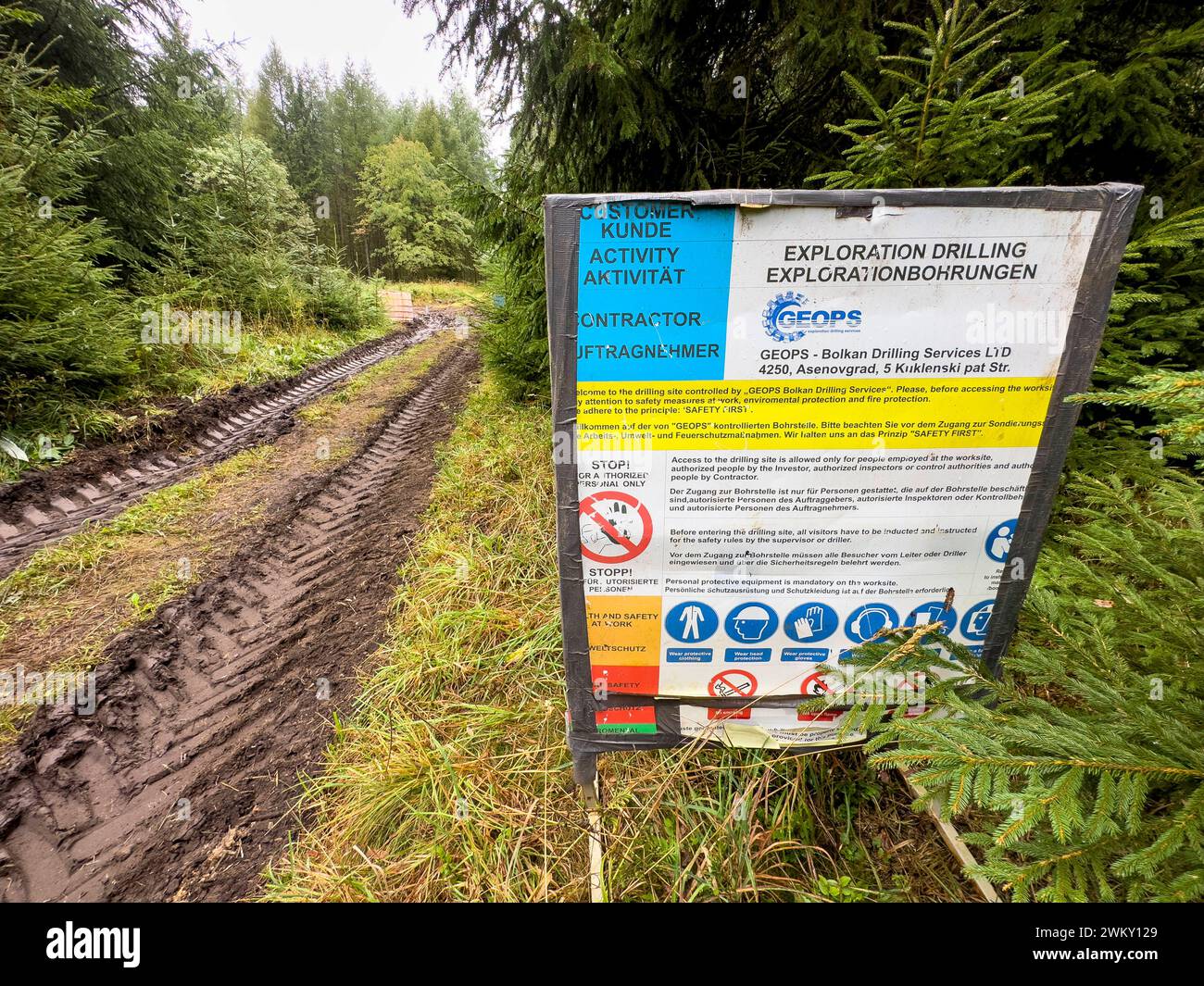 Probebohrungen hi-res stock photography and images - Alamy
