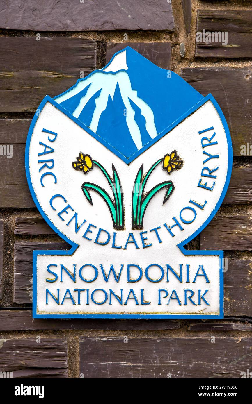 Sign entrance snowdonia national park hi-res stock photography and ...