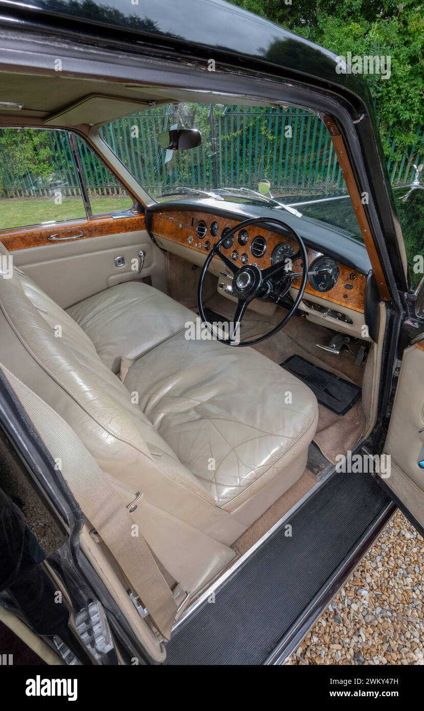 Rolls Royce Silver Spur luxury british classic car Stock Photo - Alamy