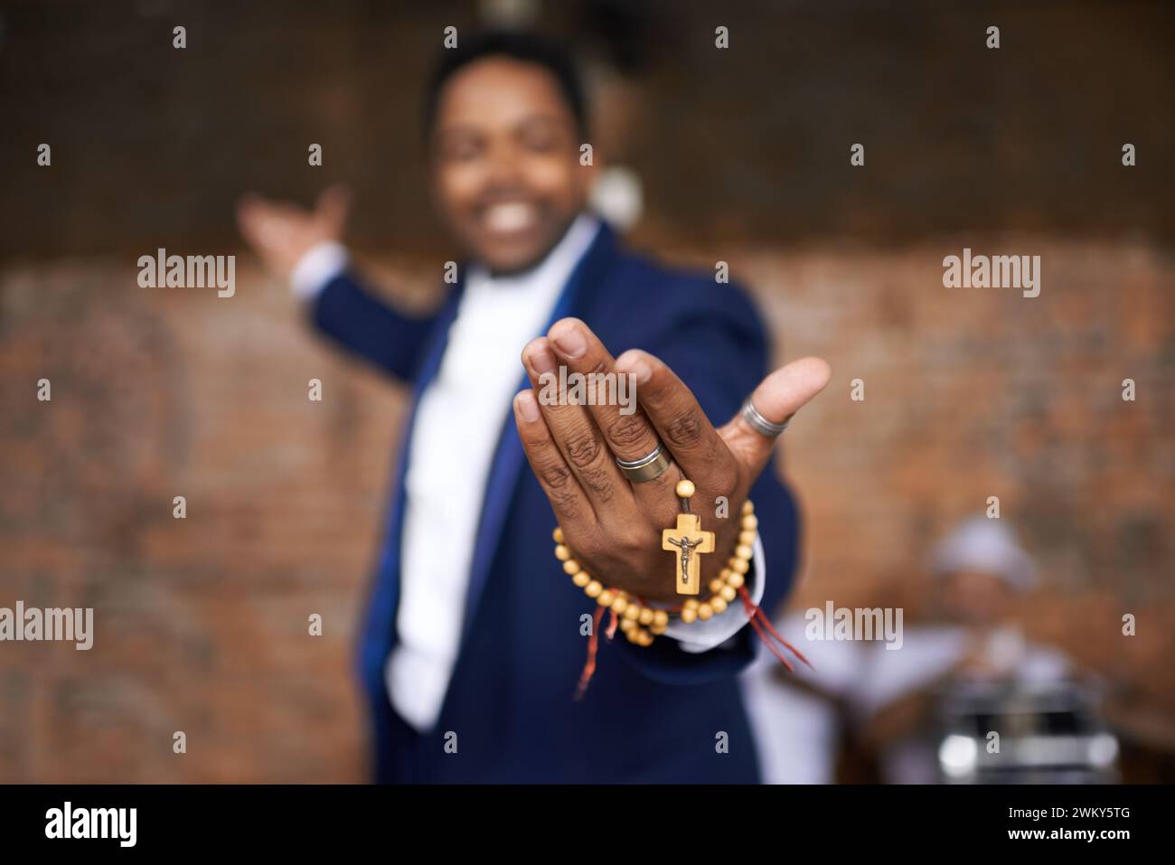 Praise worship church african hi-res stock photography and images - Alamy