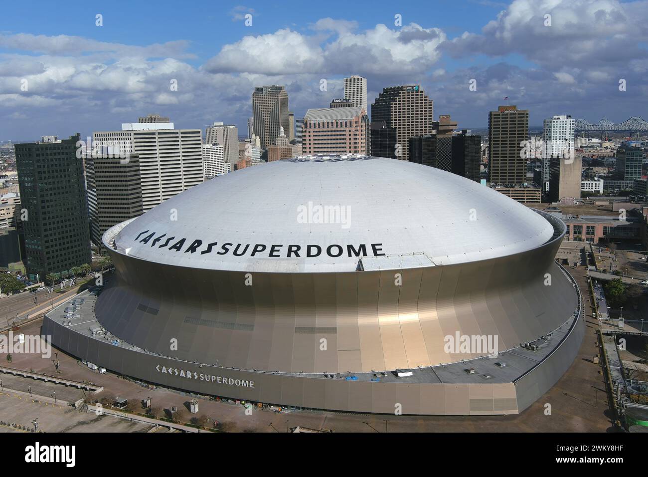 New orleans superdome stadium hi-res stock photography and images - Alamy