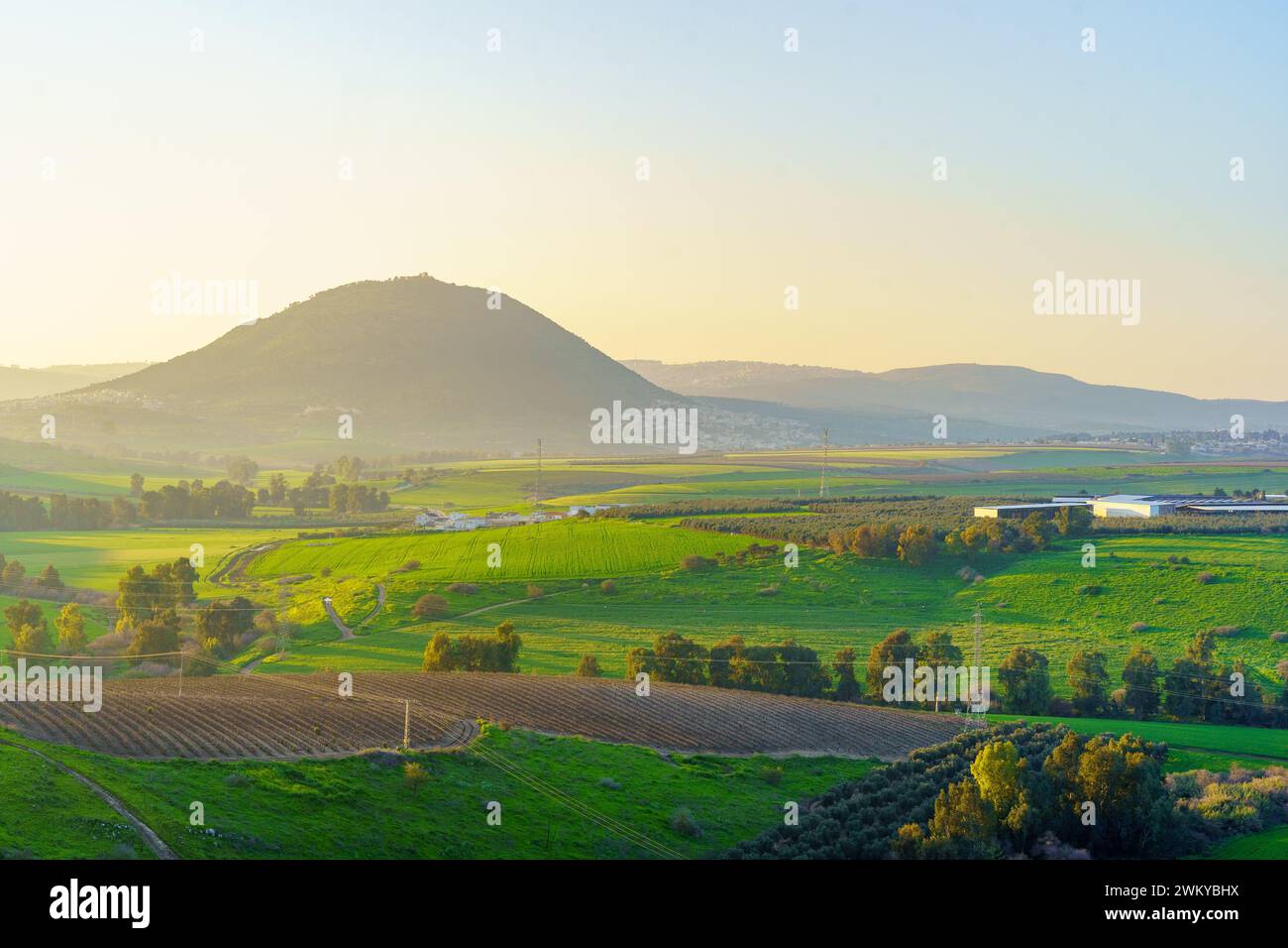 Sunset view of the Tabor Stream landscape, with countryside, Mount ...