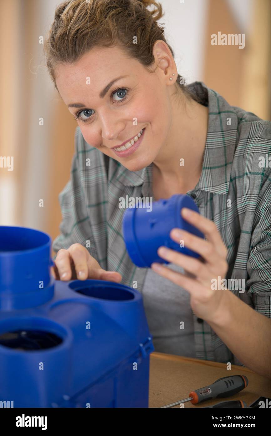 Appliance repairer hi-res stock photography and images - Alamy