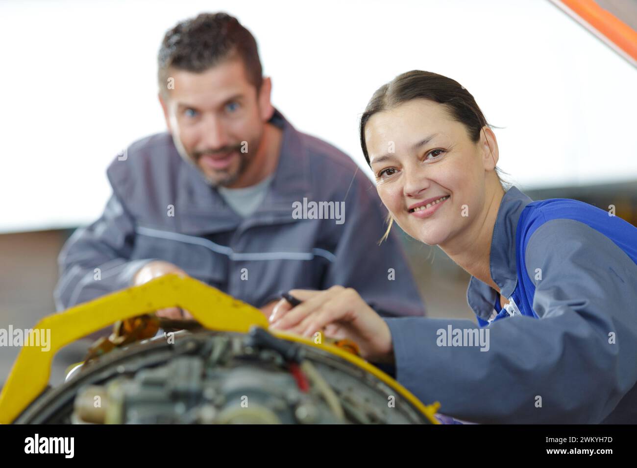 Portrait female aircraft maintenance hi-res stock photography and ...