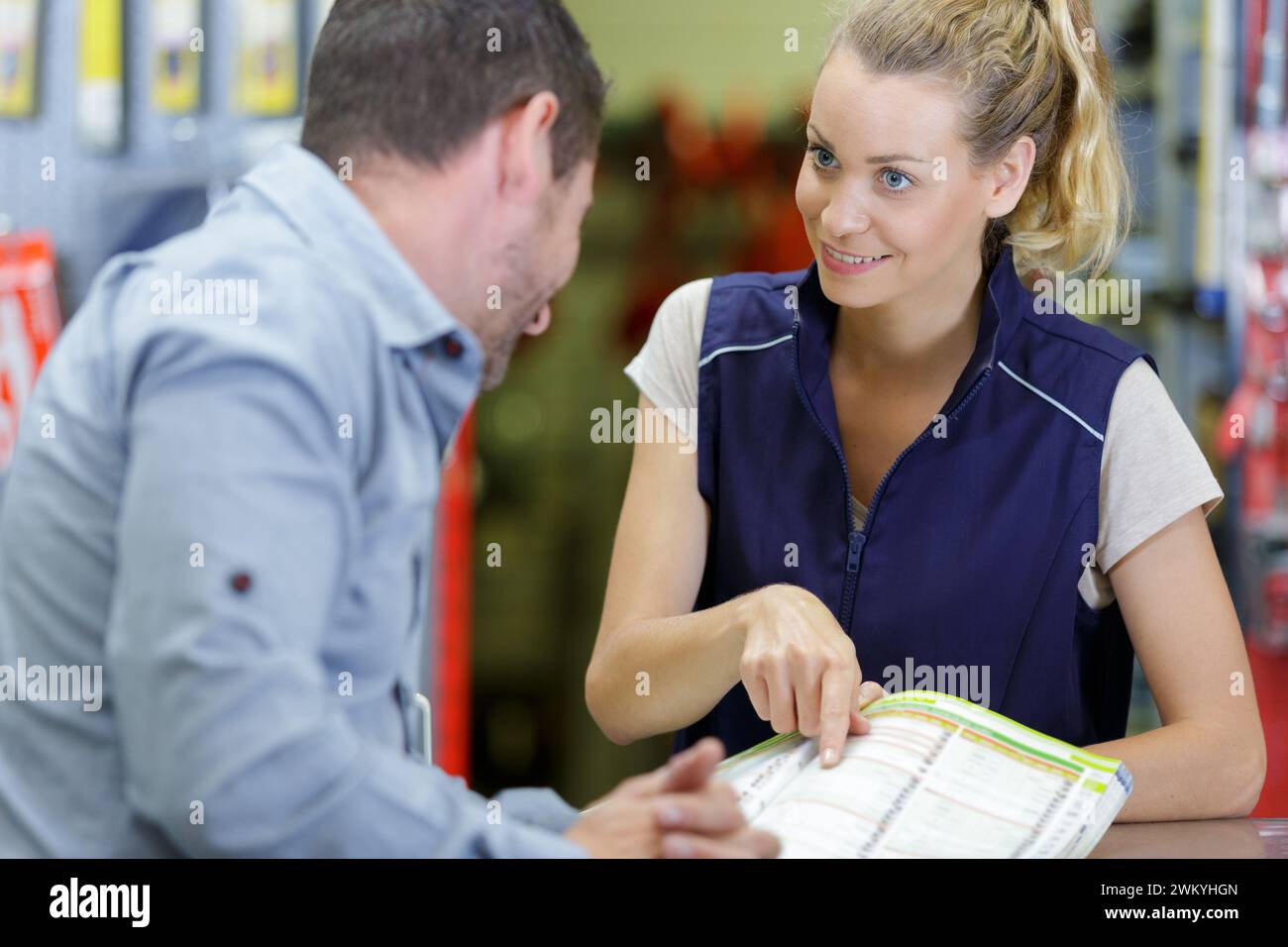 Catalogue reference hi-res stock photography and images - Alamy