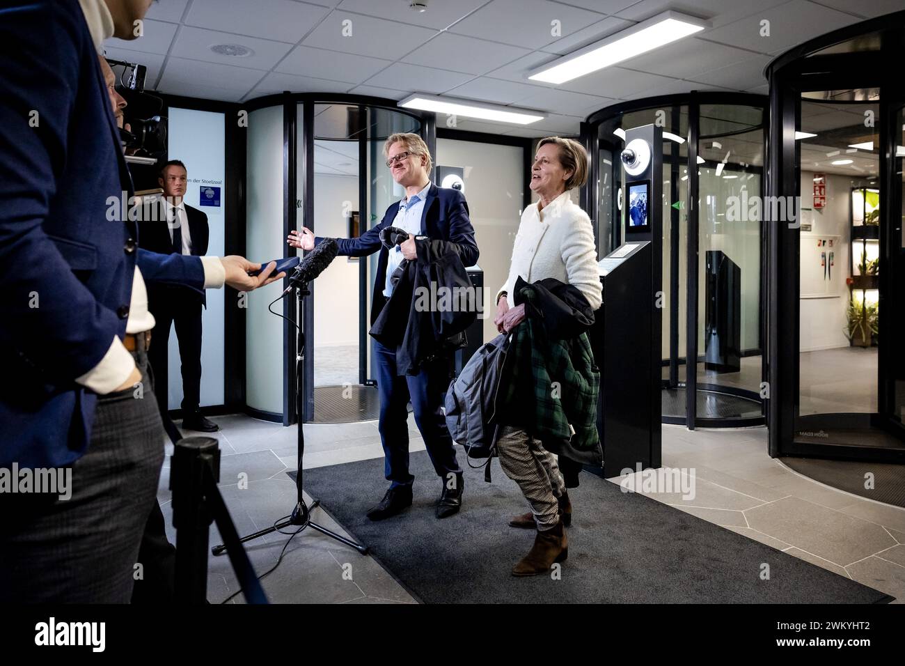 THE HAGUE - Henk te Velde (l), professor of national history and Carla ...