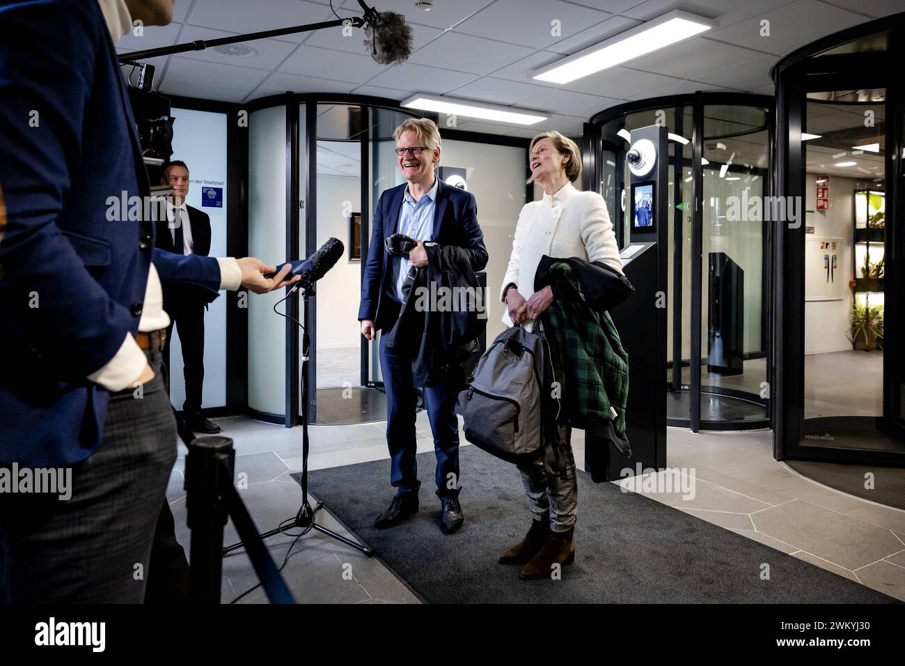 THE HAGUE - 23/02/2024, Henk te Velde (l), professor of national ...