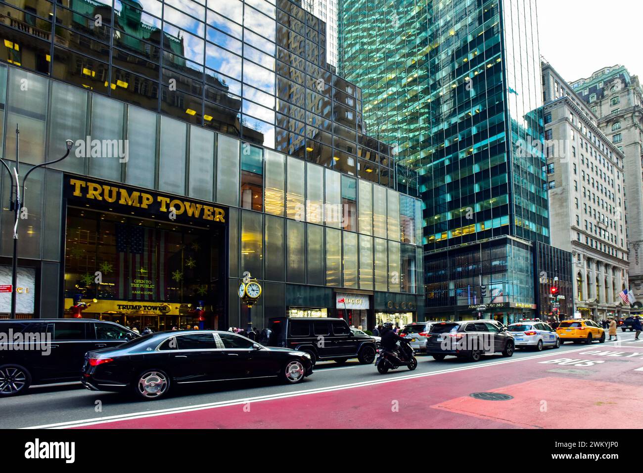 Trump Tower with New York City street scene Stock Photo - Alamy