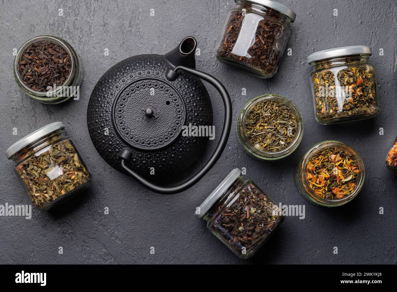 Diverse tea leaves hi-res stock photography and images - Alamy