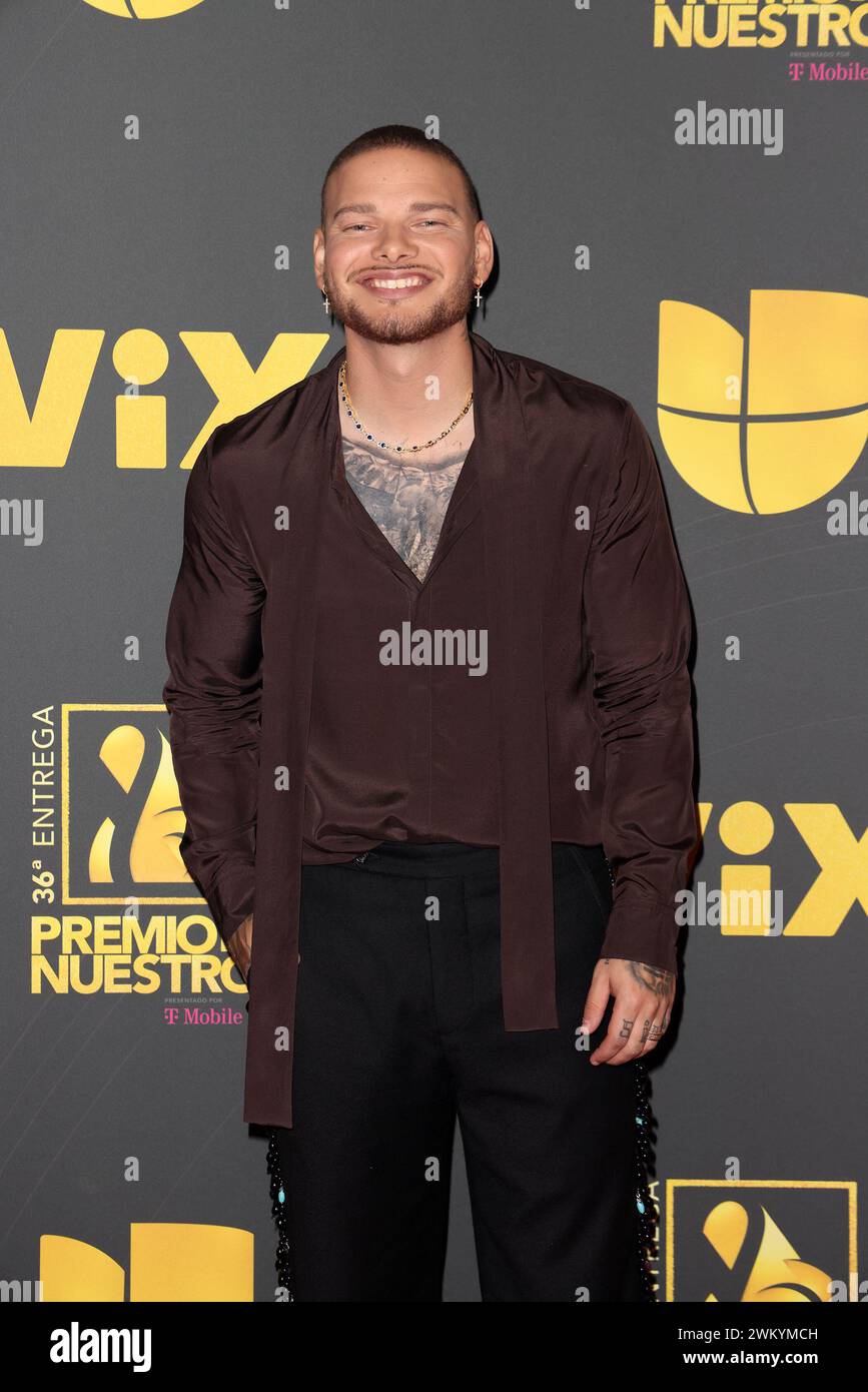 MIAMI, FLORIDA - FEBRUARY 22: Kane Brown poses during Univision's 36th ...