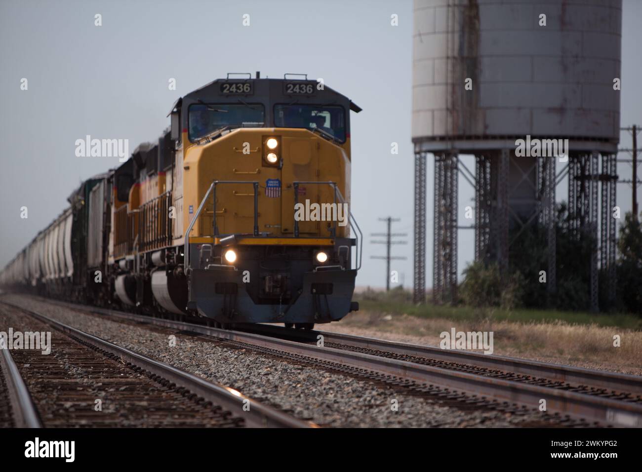 Railroad intersection hi-res stock photography and images - Alamy