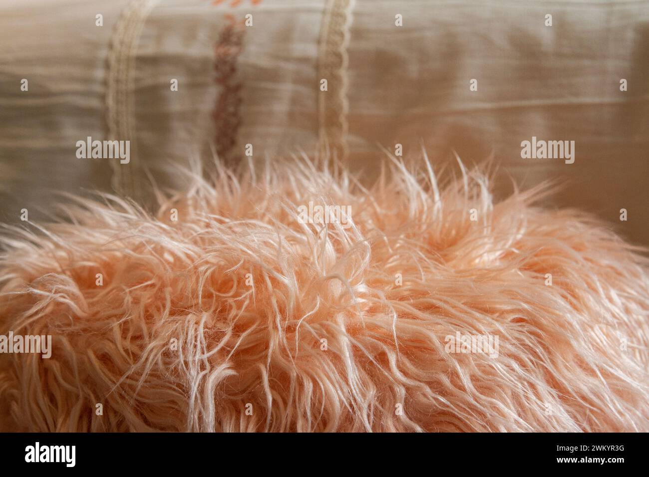 Pillow texture hi-res stock photography and images - Alamy