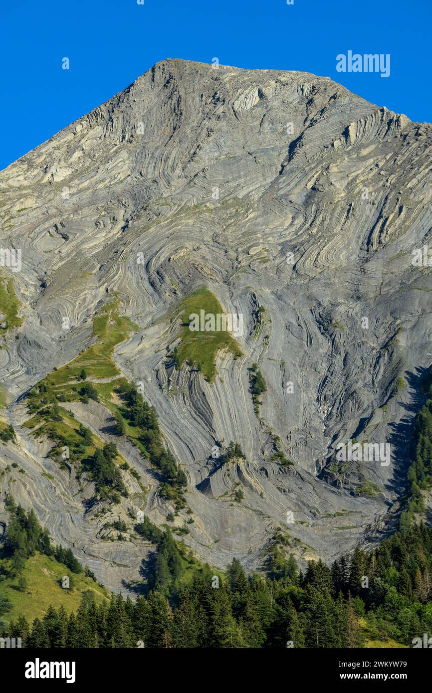 The spectacular folds of the tete des Chetives, in the Ecrins massif ...